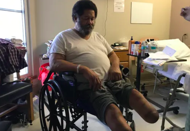 Unbelievable: Disabled Vietnam and Iraq Vet Has Prosthetic Legs ...